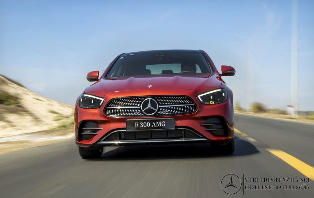 Mercedes Benz E300 AMG V1 2025 Giá xe Lăn Bánh, Đánh Giá, TSKT
